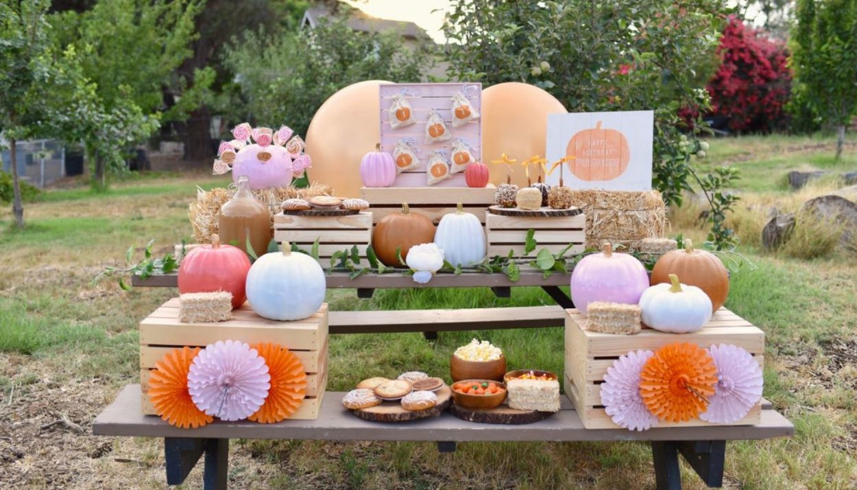 FREE Gingham Pumpkin Picnic Invitation Template